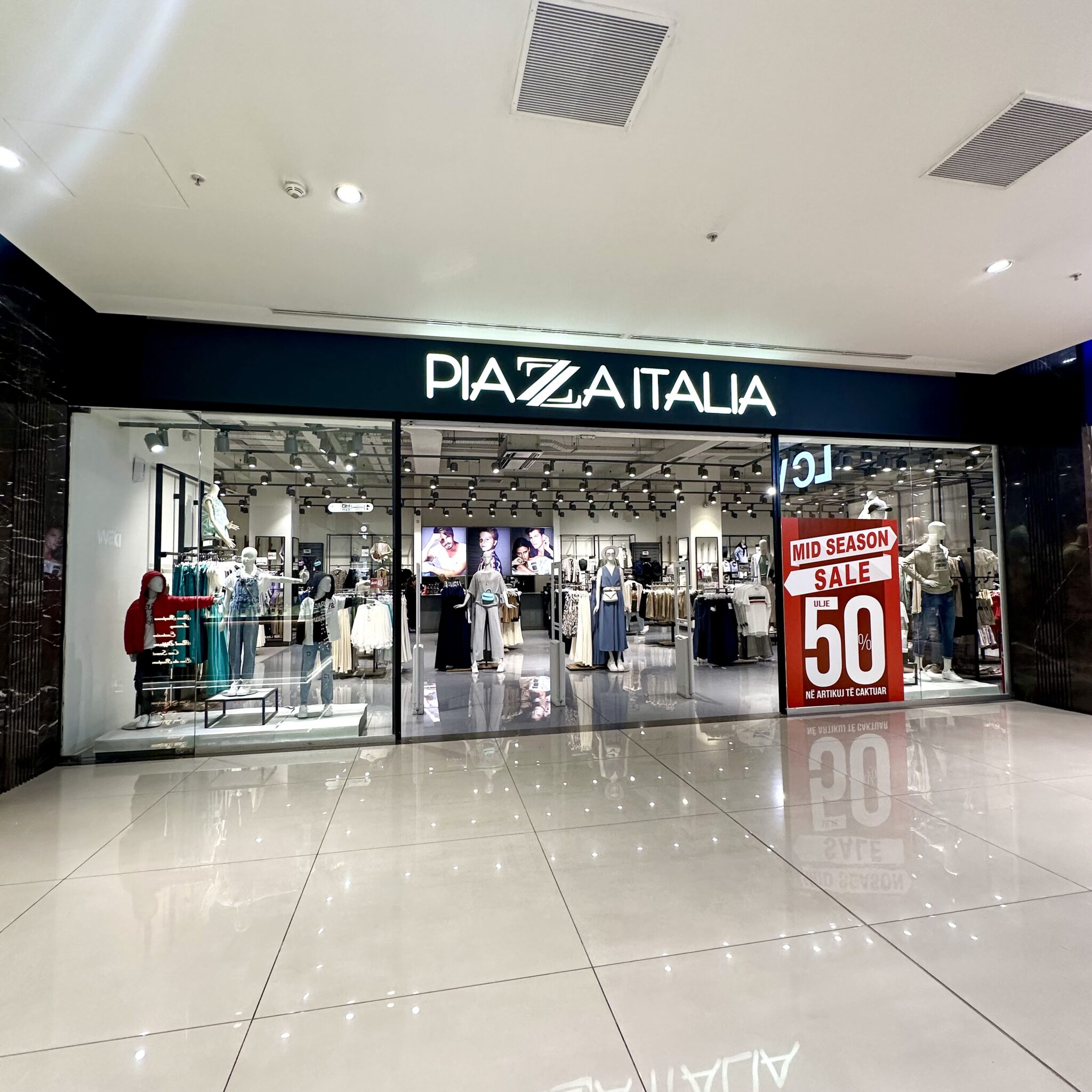 Piaza Italia
